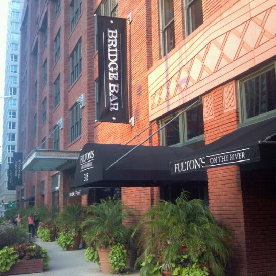 Bridge Bar Chicago - River North - 315 N La Salle Dr