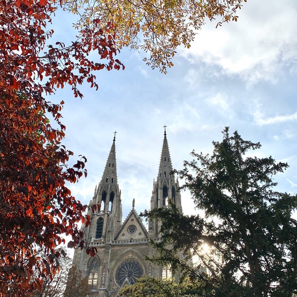 Square Samuel Rousseau - Invalides - 1 tip from 132 visitors