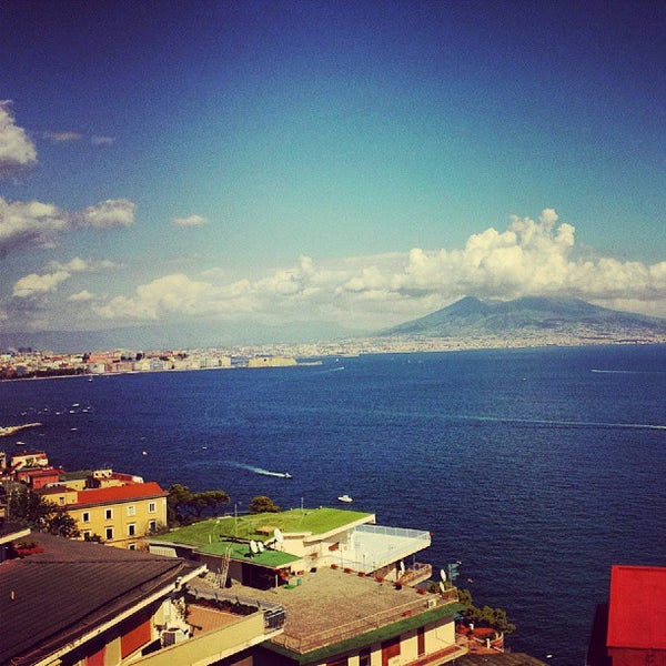 Via Petrarca - Road in Napoli