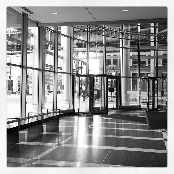 CTA Headquarters 567 W Lake - West Loop - 567 W Lake St