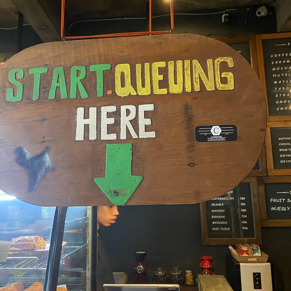 Carpenter Cafe and Roastery - Café