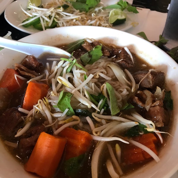 Pho Hut - City Center - 21 tips