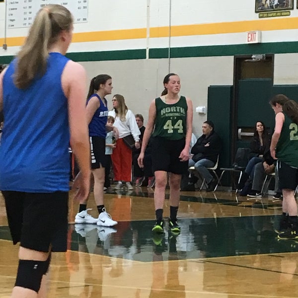 Grosse Pointe North High School - Grosse Pointe - 707 Vernier Rd