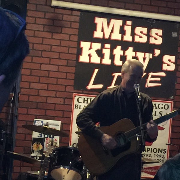 Miss Kittys Saloon - Bar