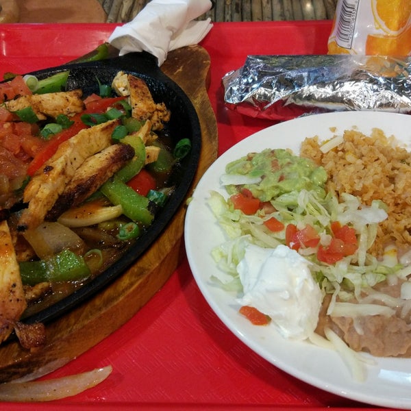El Nopal Mexican Grill - Gateway District - 10 tips
