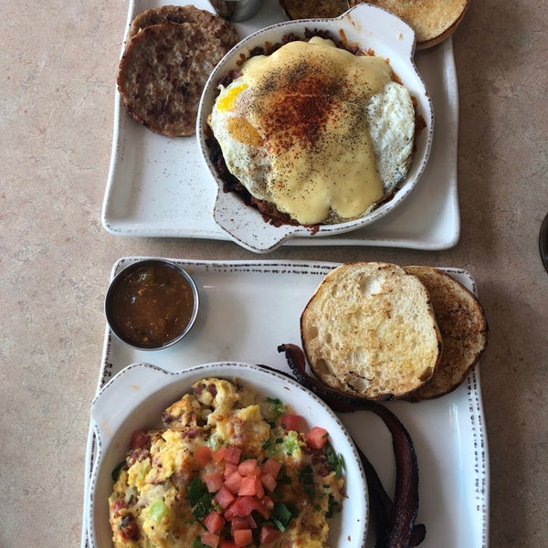 The Egg Of Estes - Breakfast Spot in Estes Park