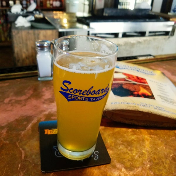 Scoreboard Sports Tavern - 6190 4th St