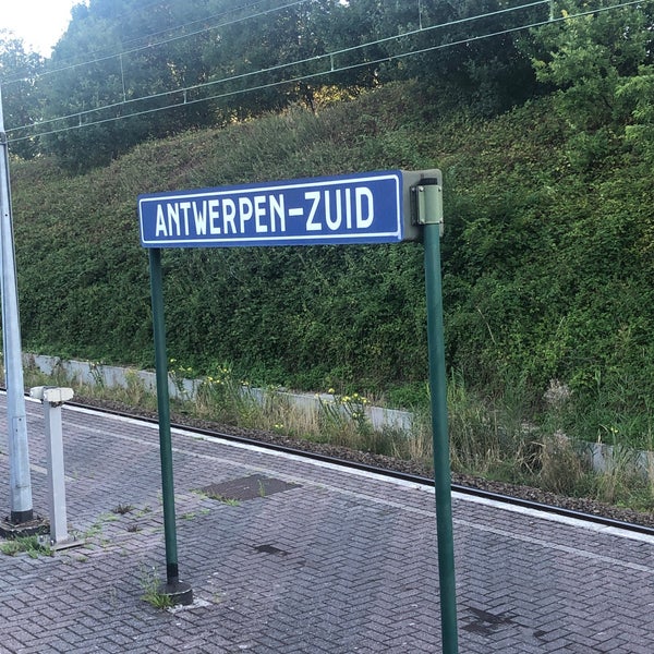 Station Antwerpen-Zuid - Antwerp - Kolonel Silvertoplaan 4