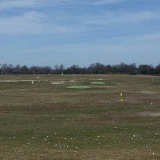 Eisenhower Park Driving Range - 2 tips from 229 visitors