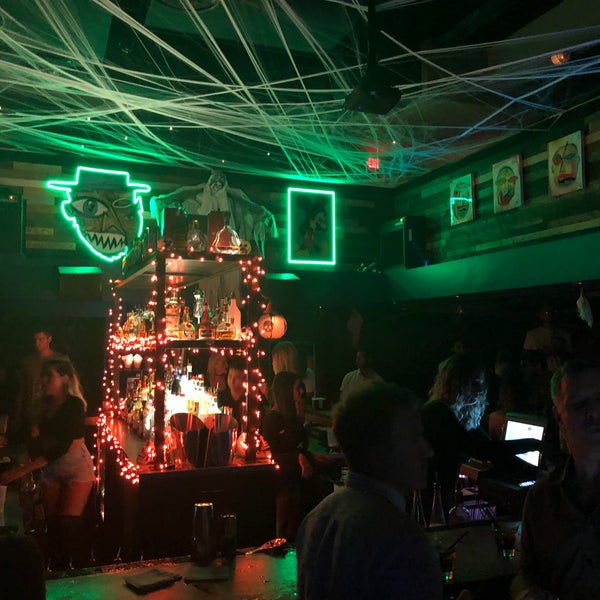 Foxhole - Flamingo-Lummus - 40 tips from 2979 visitors