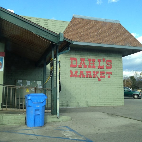 Ojai Valley Ranch Market - Market in Oak View