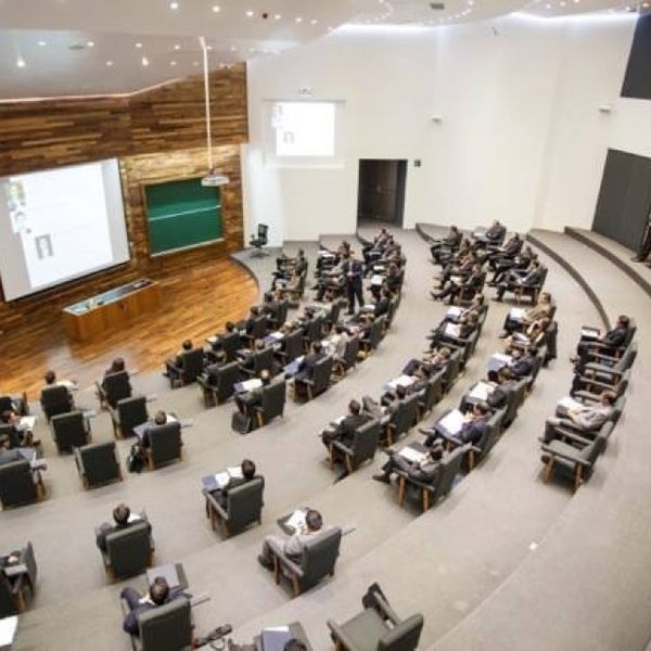 IPADE Business School - University