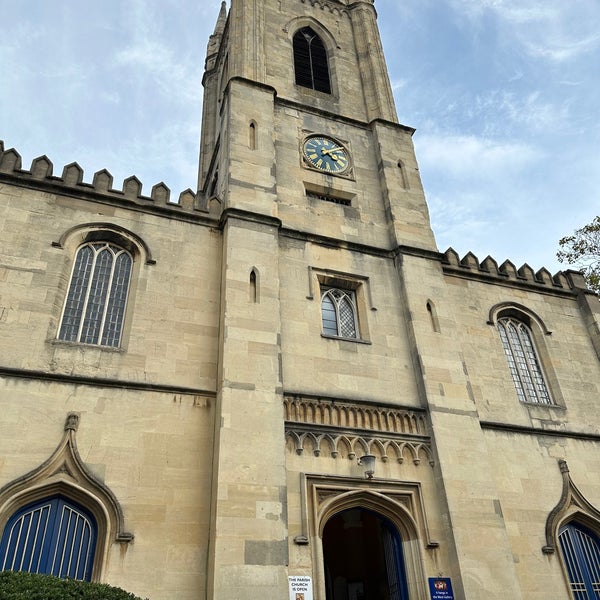 Windsor Parish Church (St John the Baptist) - High St