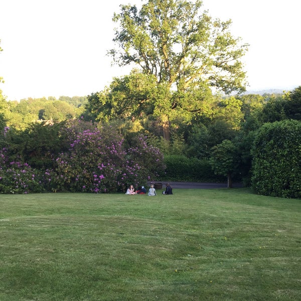 The Harrow Inn - Pub in Steep