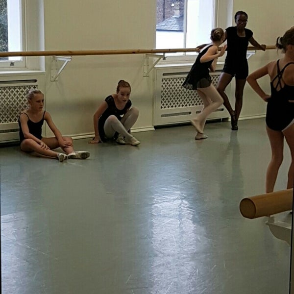 London Russian Ballet School - Clapham Town - 2 tips