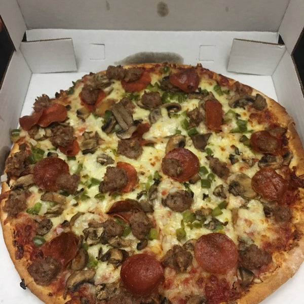 Bianchi's Pizza - 15 tips