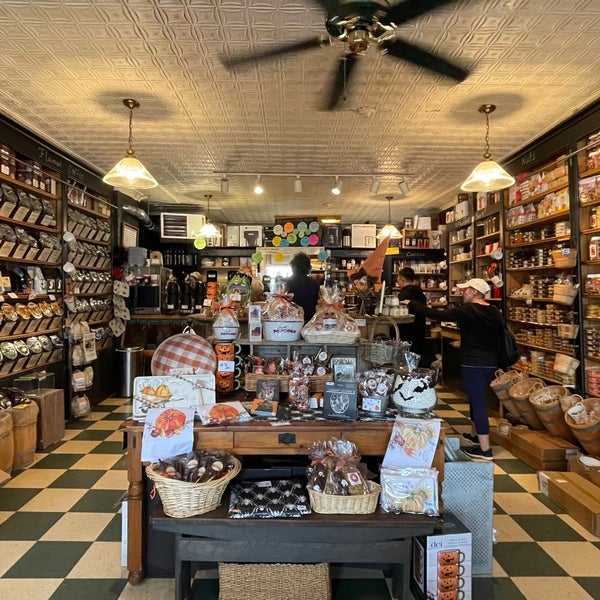 TM Ward Coffee - Coffee Shop