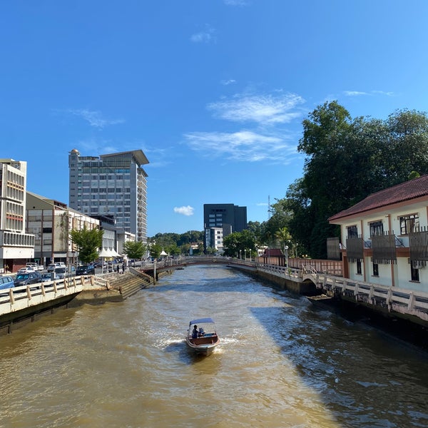 Waterfront Bandar Seri Begawan - Pedestrian Plaza