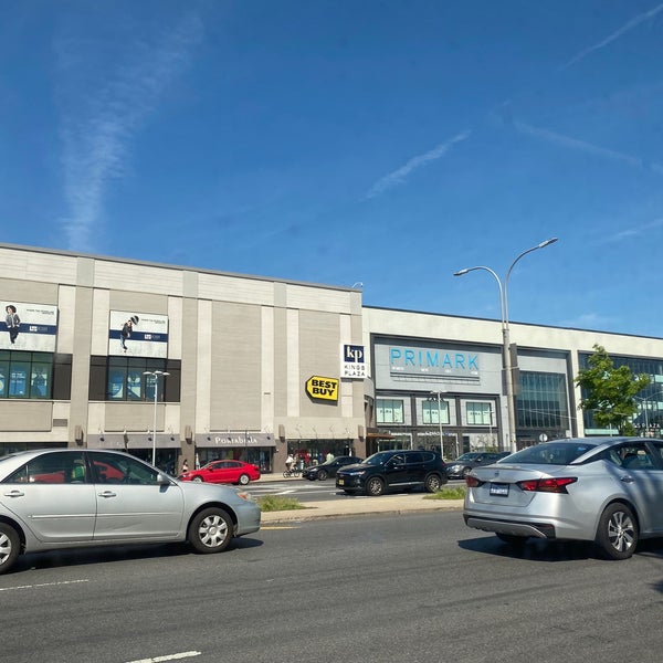 Kings Plaza Terminal - Bus Station in Mill Basin