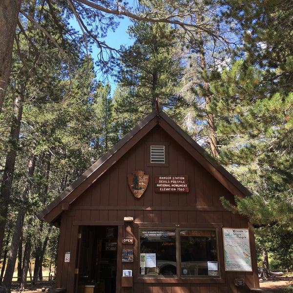 Devils Postpile Ranger Station