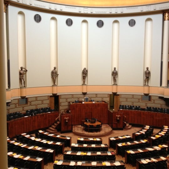 Eduskuntatalo - Etu-Töölö - 4 tips from 2516 visitors