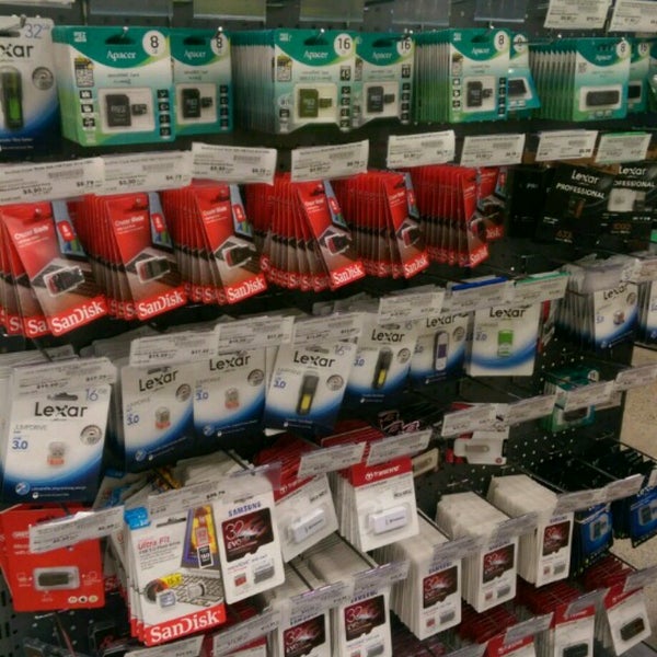 Photos at PB Technologies - Penrose, Auckland