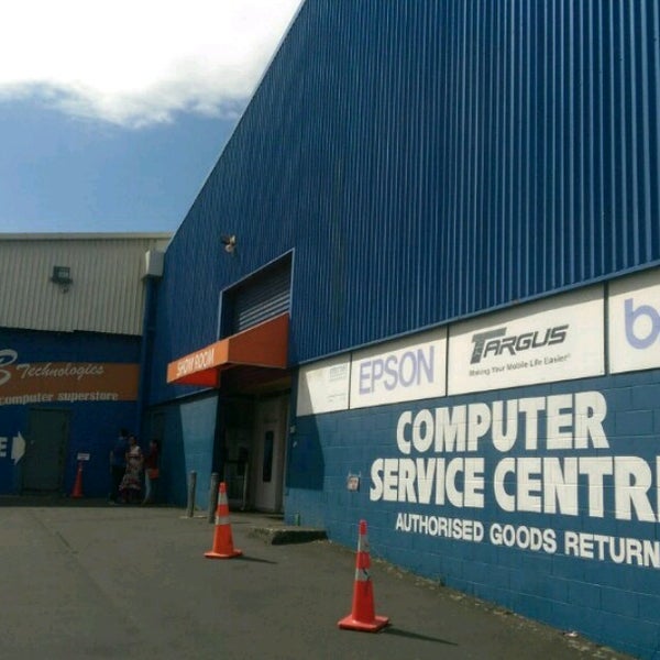 Photos at PB Technologies - Penrose, Auckland