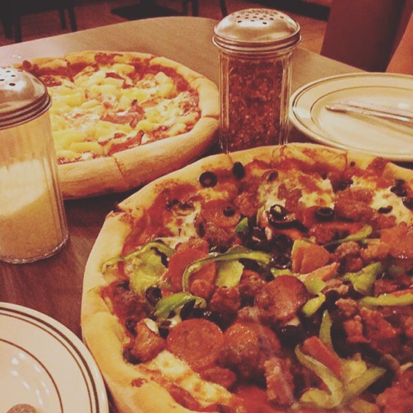 Roma's Pizzeria - Pizzeria