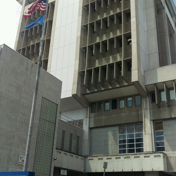 Milwaukee Police Administration Building - Police Station in Milwaukee