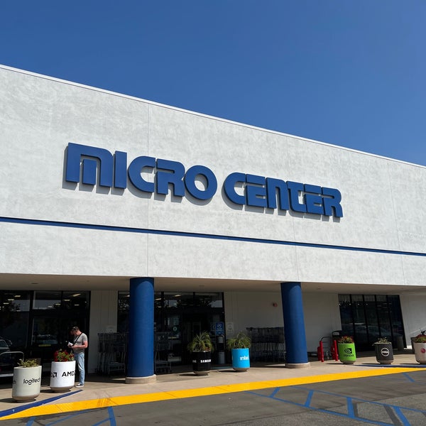 Microcenter Logo
