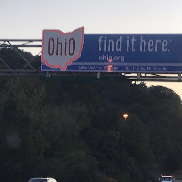 Photos at Ohio/West Virginia State Line - Border Crossing in Wheeling