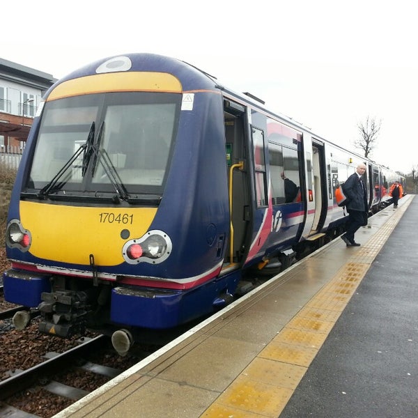 Alloa Railway Station (ALO) - Rail Station