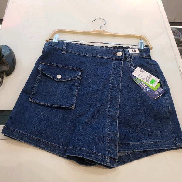 Bossini - Clothing Store in 炮台山