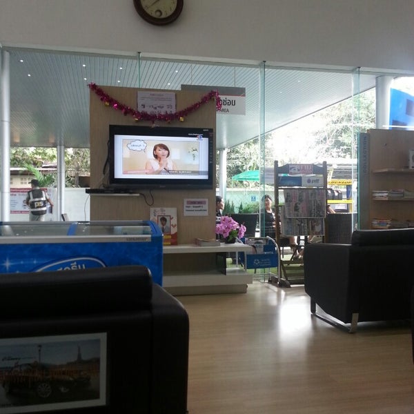 Toyota Summit (โตโยต้าซัมมิท) สาขาอ่อนนุช-ประเวศ