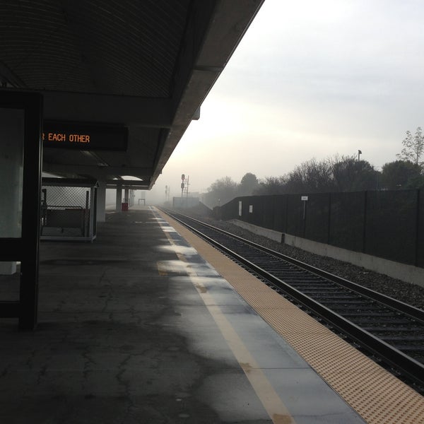 Tamien Caltrain Station - Rail Station in Tamien