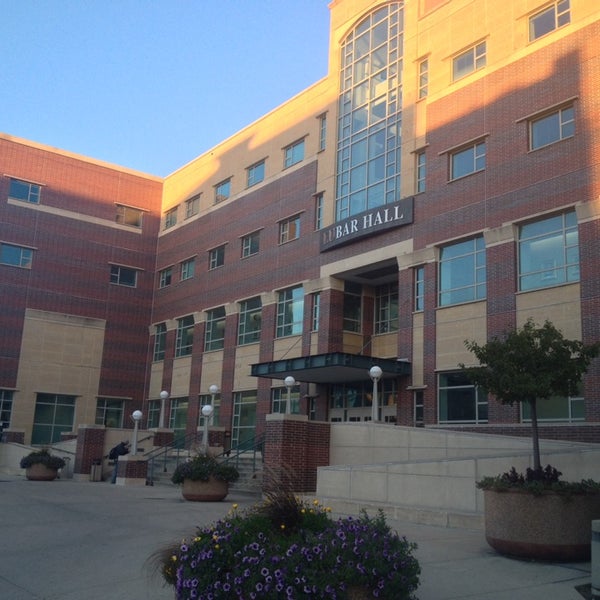 UWM Lubar Hall - College Academic Building in Milwaukee