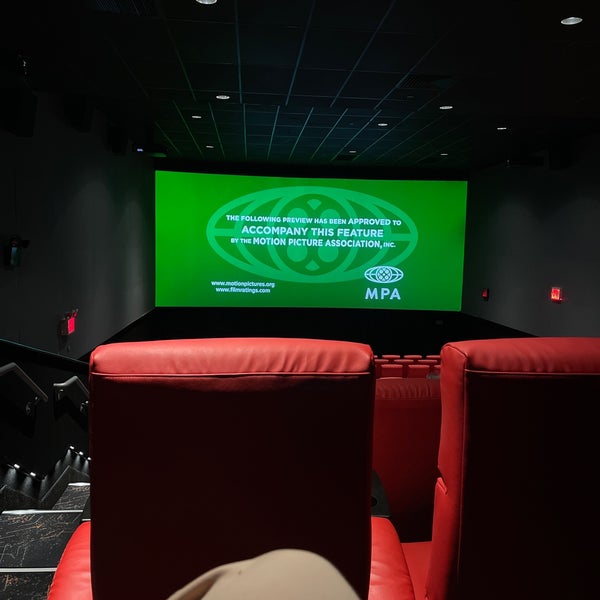 Photos at Regal Union Square ScreenX & 4DX - Movie Theater in Greenwich ...