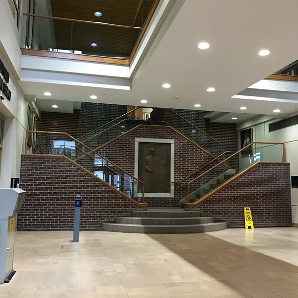 Ruth Lilly Medical Library - Downtown Indianapolis - 1 tip from 190 ...