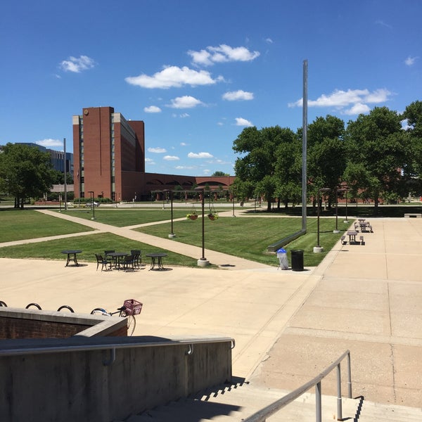 IUPUI Taylor Courtyard - Downtown Indianapolis - 3 tips