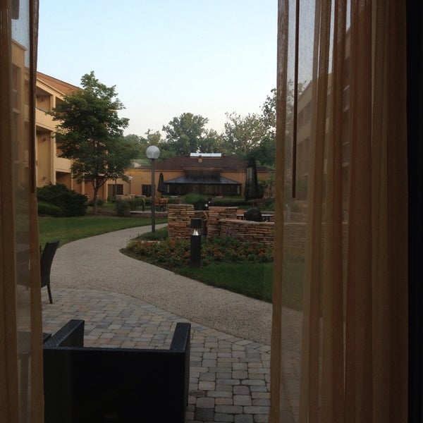 Photos at Courtyard by Marriott Indianapolis Castleton - Castleton - 7 tips