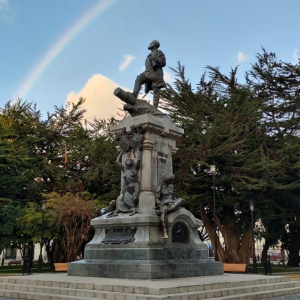 Monumento a Hernando de Magallanes - Monument / Landmark