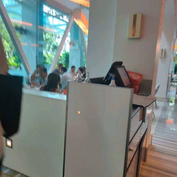 The Line - Tanglin - Shangri-La Hotel, Lower Lobby, Tower Wing