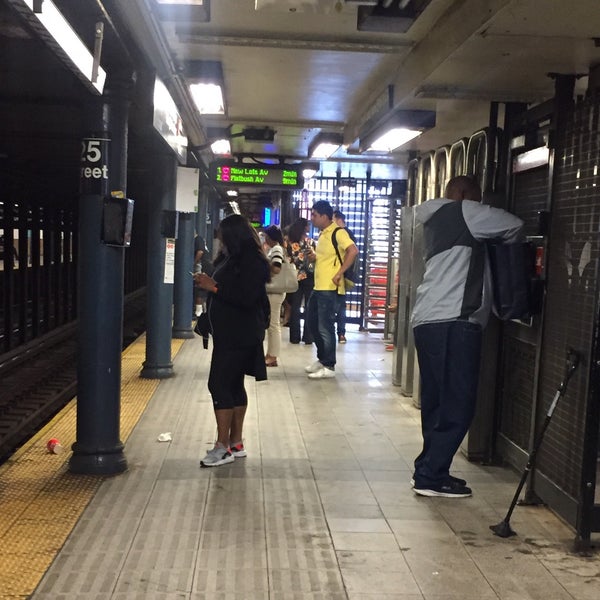 Photos at MTA Subway - 125th St (2/3) - Central Harlem - New York, NY