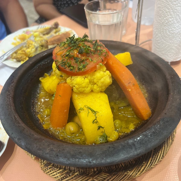 Restaurant El Bahja - 41, Rue Bani Marine