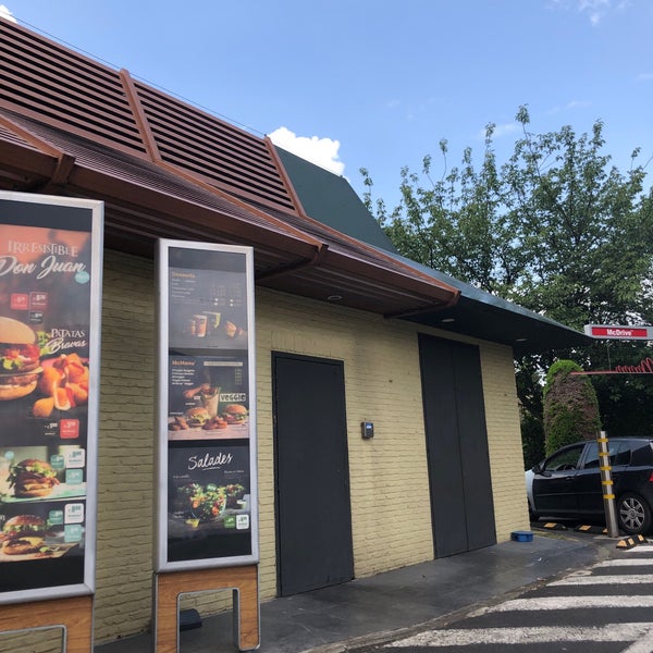 McDonald's - Fast Food Restaurant