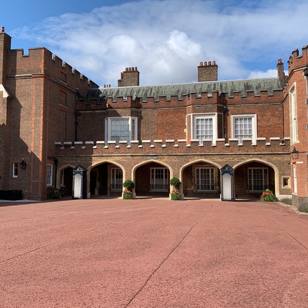 Friary Court - Green Park - London, Greater London