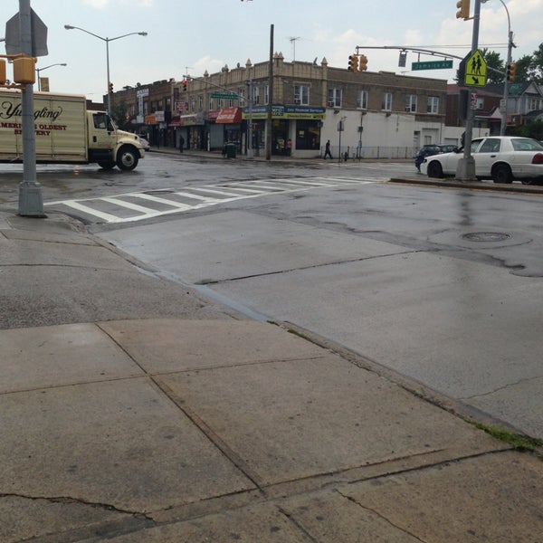 MTA New York City Bus - Q77 @ Francis Lewis Blvd and Jamaica Avenue ...