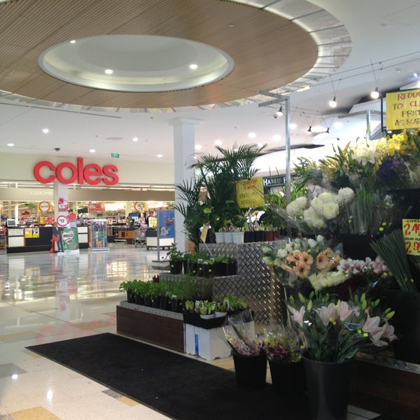 Pittwater Place Shopping Centre - Mona Vale - 10 Park St