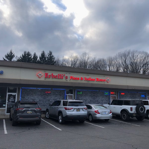 Erbelli's Gourmet Pizzeria, Italian Bistro & Pub - 6214 Stadium Dr