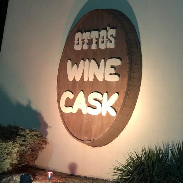 Otto's Wine Cask - Liquor Store in Brown Deer